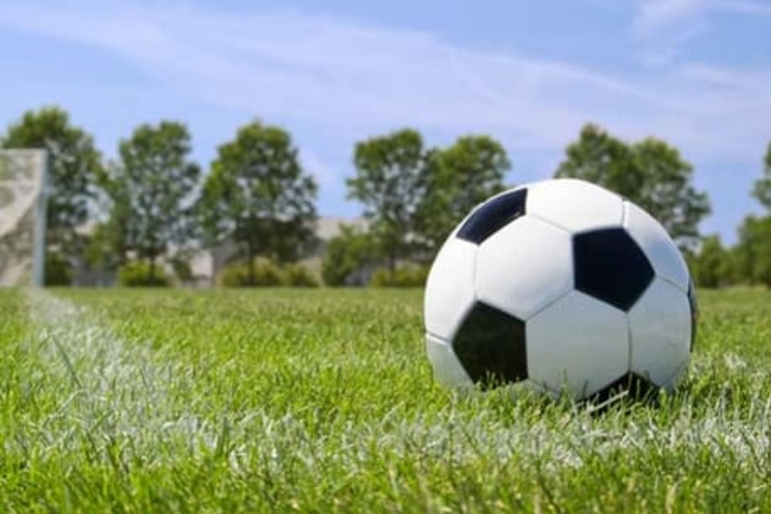 First Kicks / Fun Football (4-8 years) Winter Season 2024 - PlaySport.com