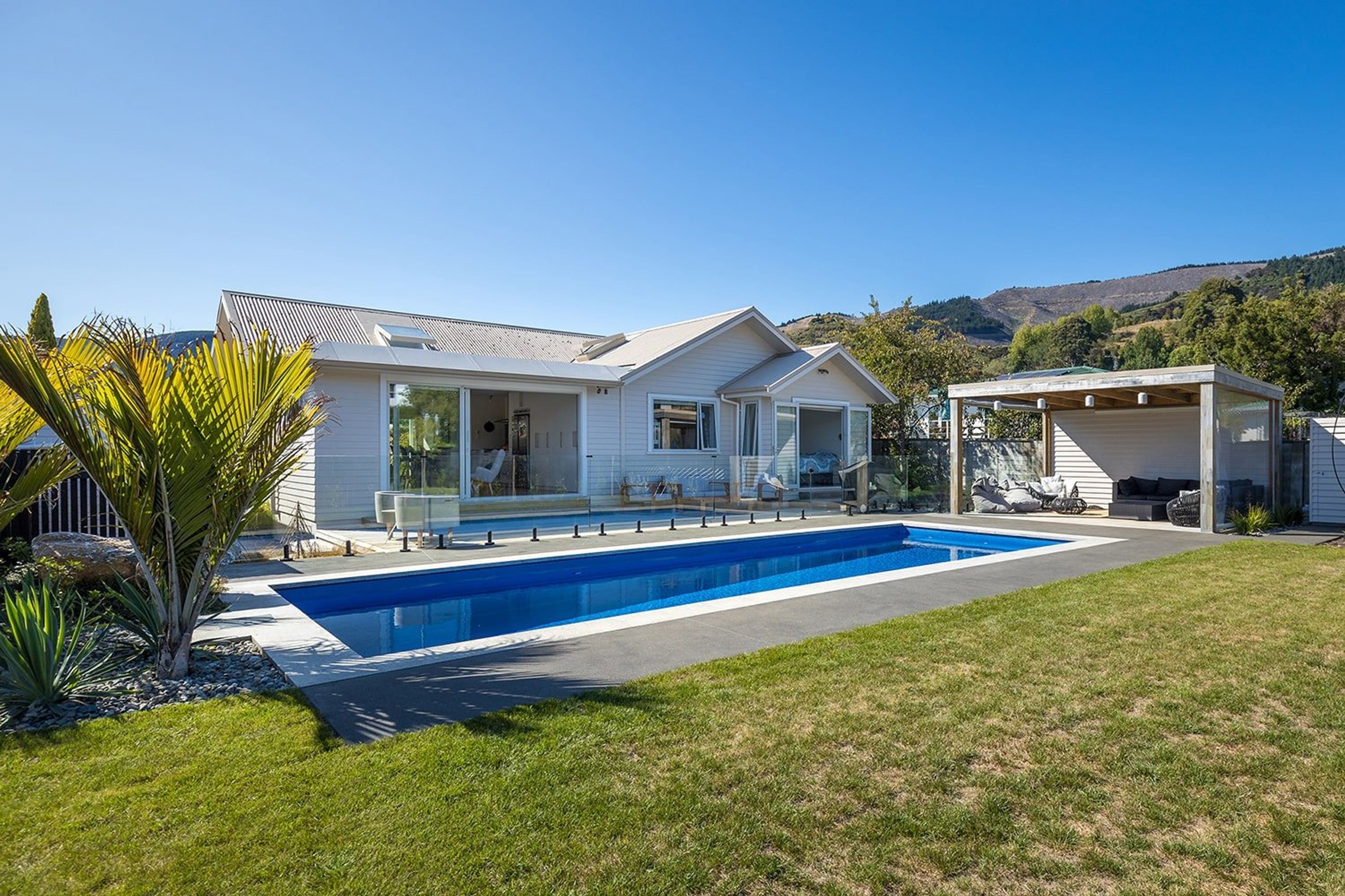 New Vision Pools - PlaySport